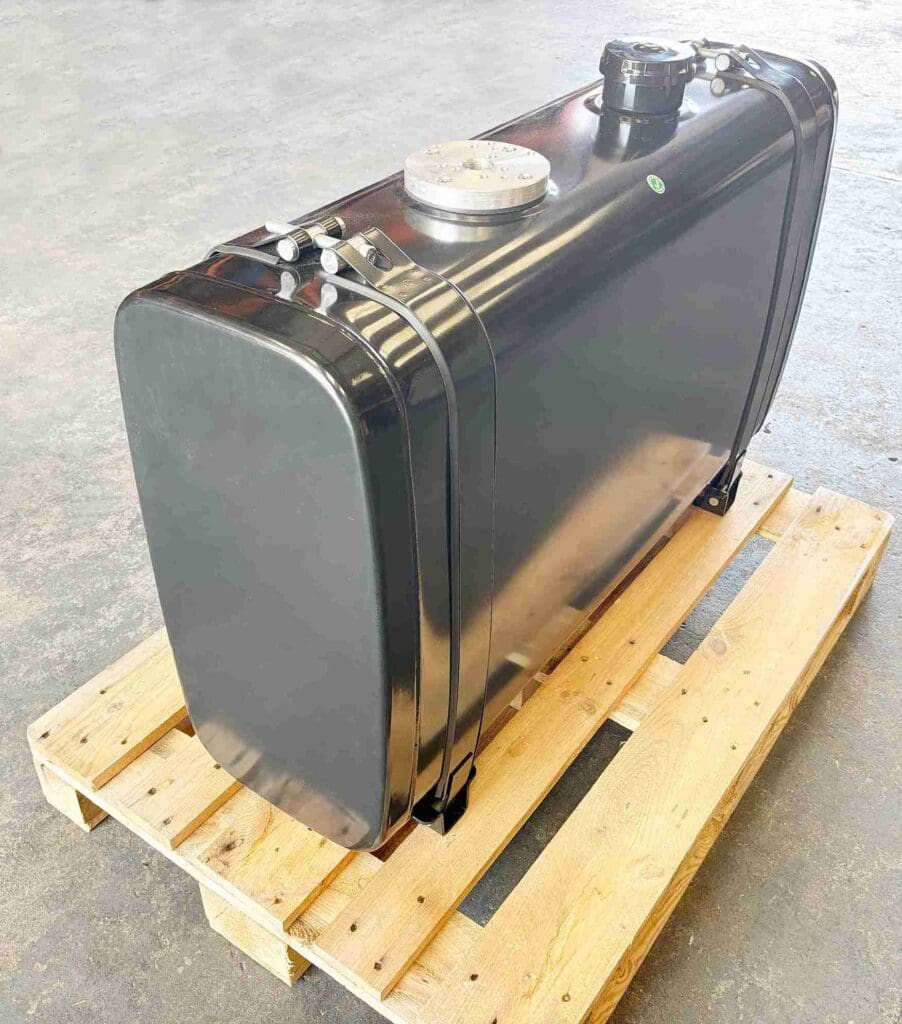 Hydraulic Oil Tank Rear Cabin Mounted 190 Litre Steel