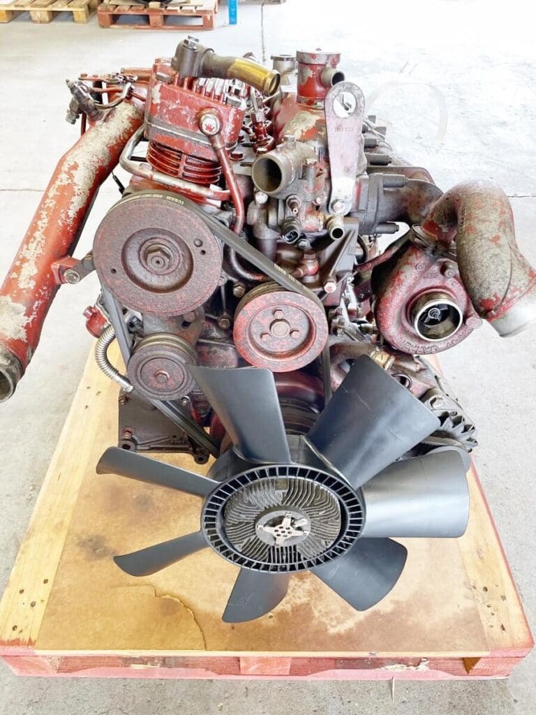 Iveco Euro Cargo Truck Engine 75 E15 6 Cylinder Manual Pump