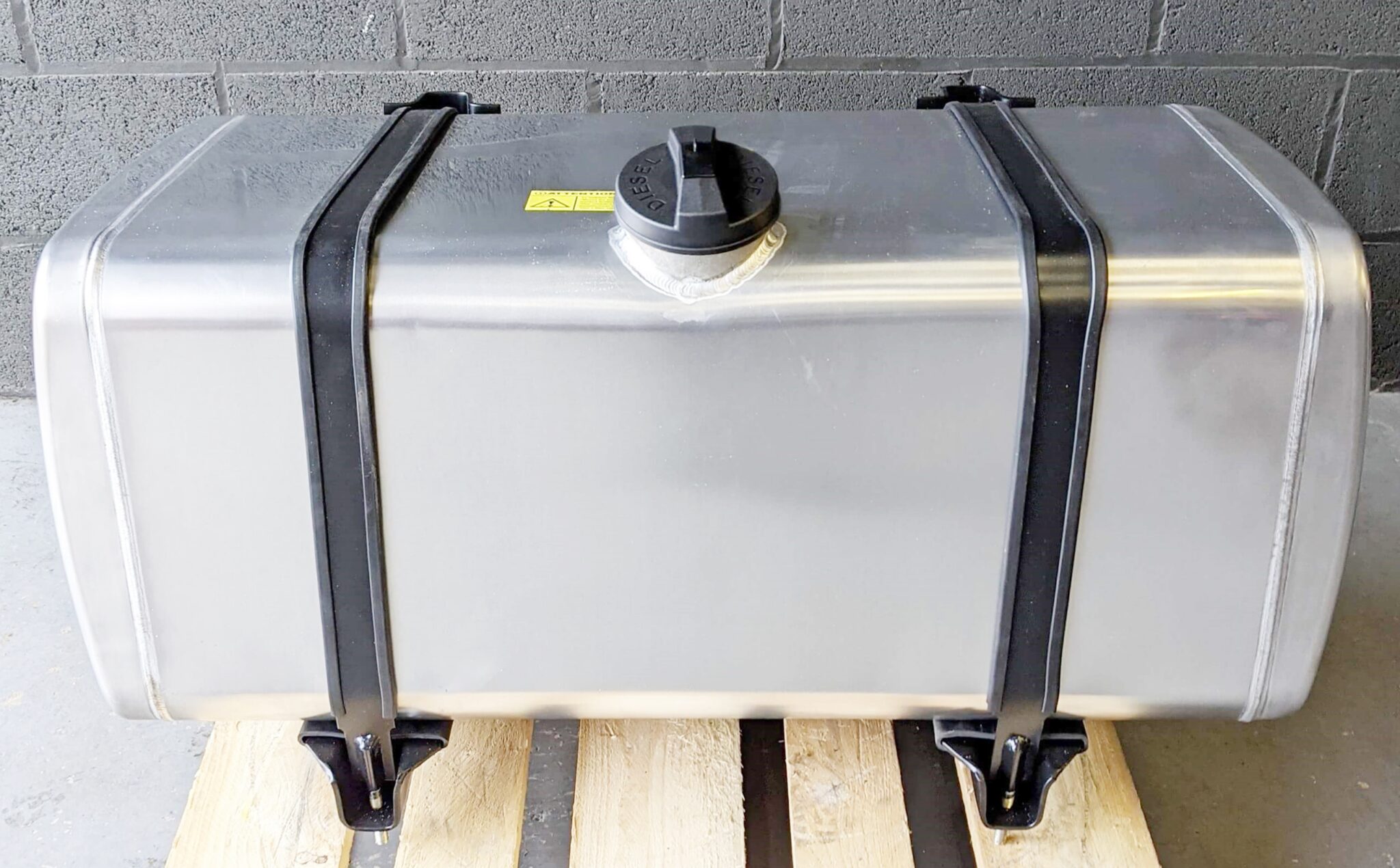 Universal Truck Fuel Tank Aluminium 175 Litre